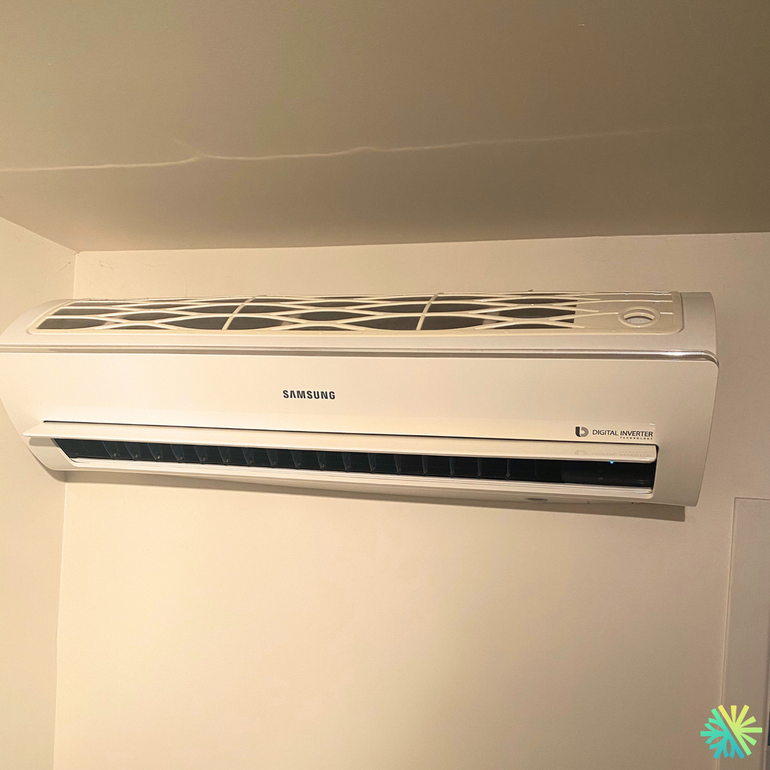 Samsung wall-mounted heat pump service and maintenance in Sainte-Dorot ...