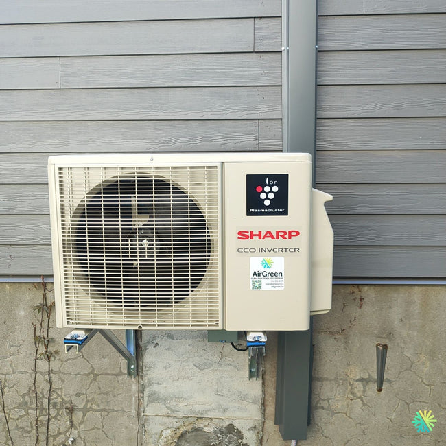Installation of a Sharp Eco Inverter wall-mounted heat pump in Brossar ...