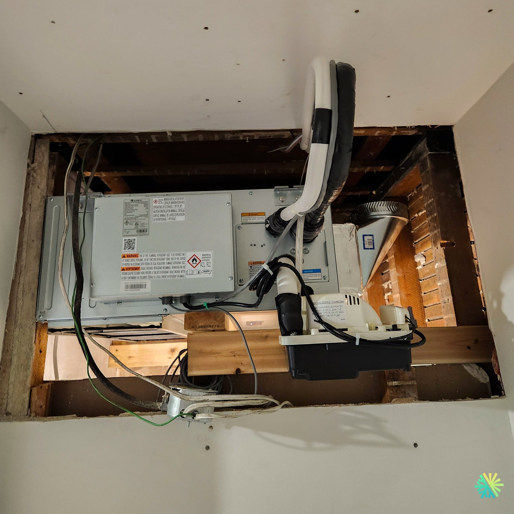 Installation d’une thermopompe gainable GREE All Match Slim Duct R32 à ...