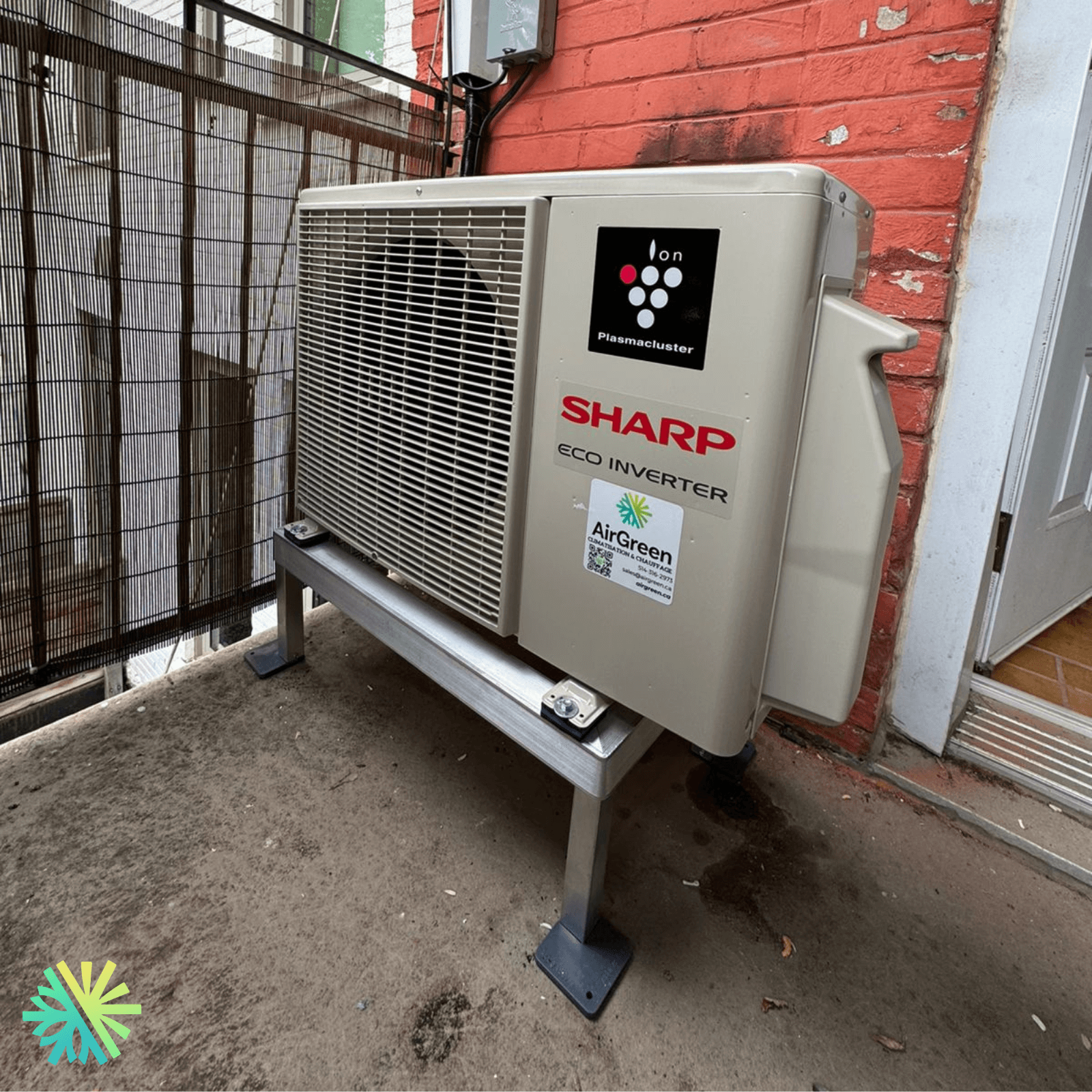 Installation d'une thermopompe murale Sharp ZU1 à Outremont, Montréal ...