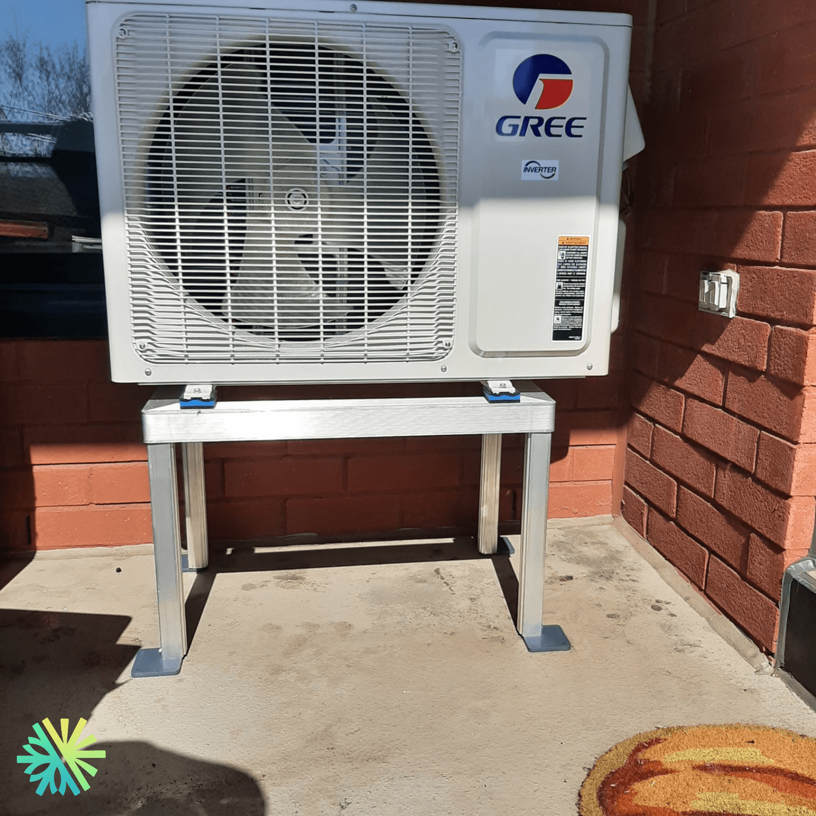 Installation of a Gree Extreme Mini Split in Lachine, Montreal